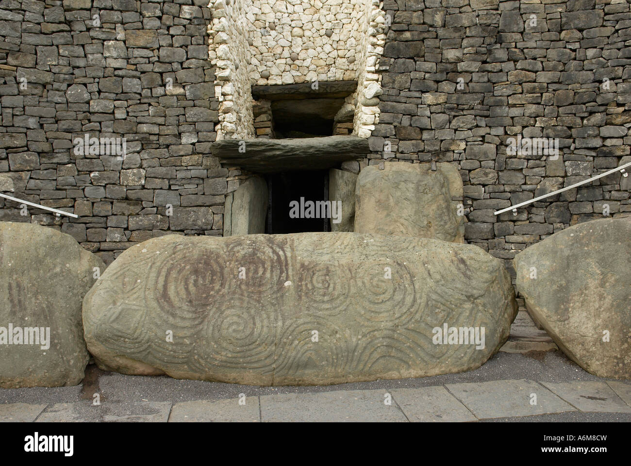 Entryway to Newgrange and kerbstone 1 with its mysterious spirals Stock ...