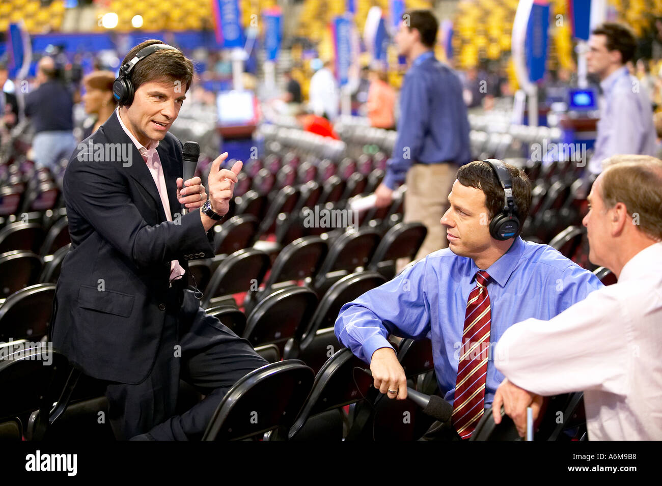 2004 Democratic Convention at the Boston Fleet Center George ...