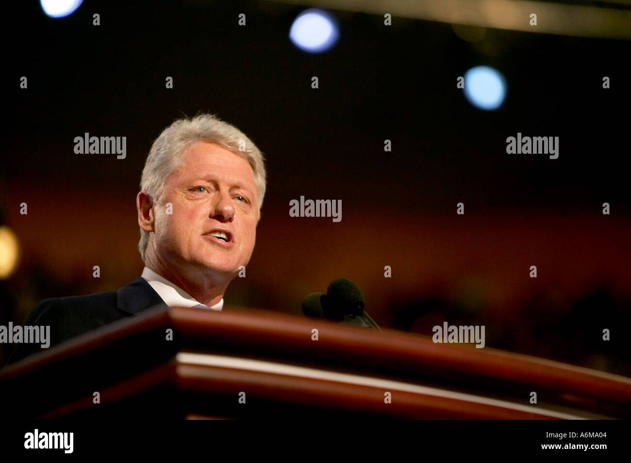 2004 Democratic Convention at the Boston Fleet Center Bill Clinton on ...