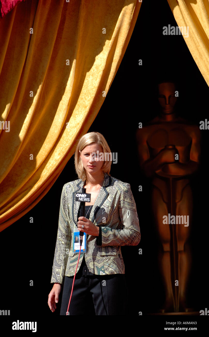 Phillipa Wetzell of ABC News covering the Oscars. Human size Oscar ...
