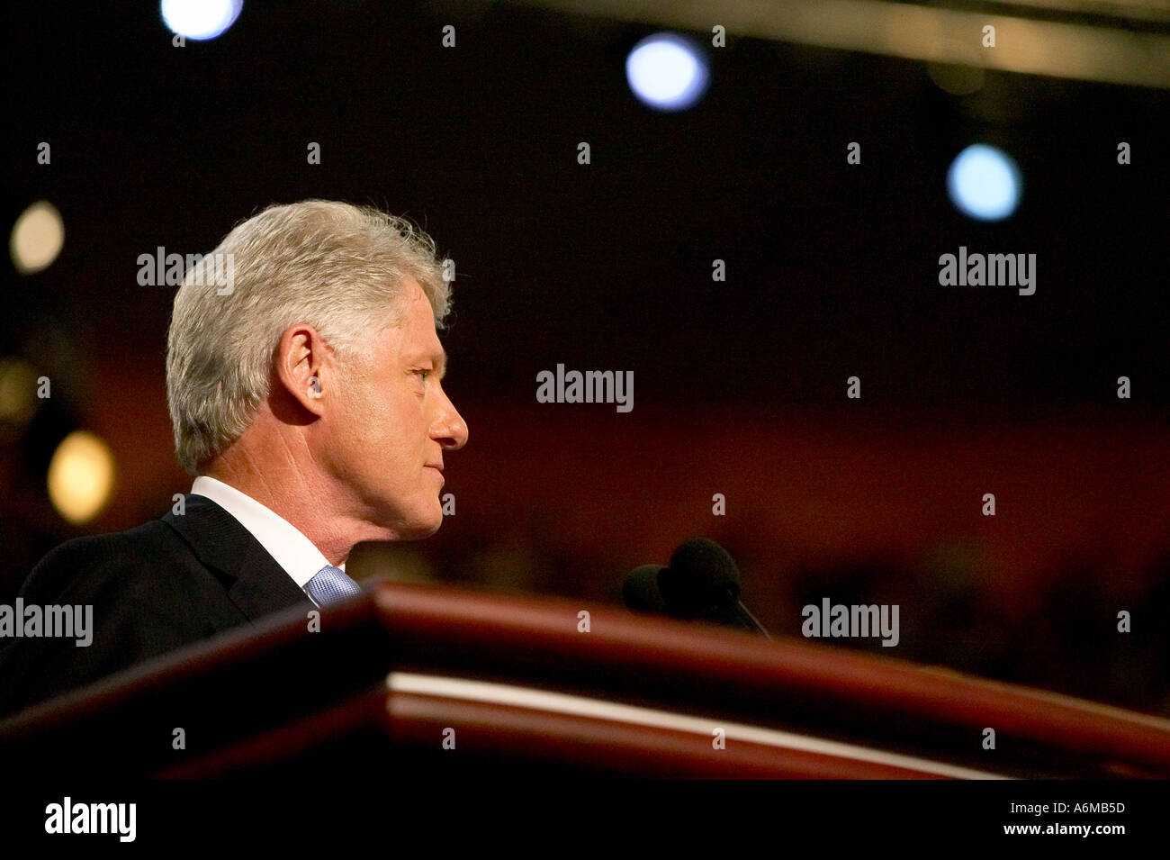 2004 Democratic Convention at the Boston Fleet Center Bill Clinton on ...