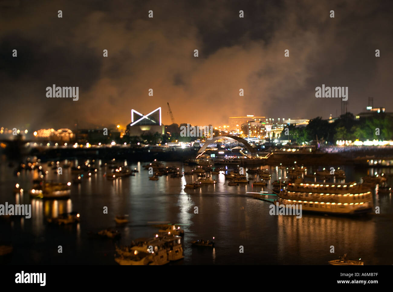 Riverbend festival hi-res stock photography and images - Alamy