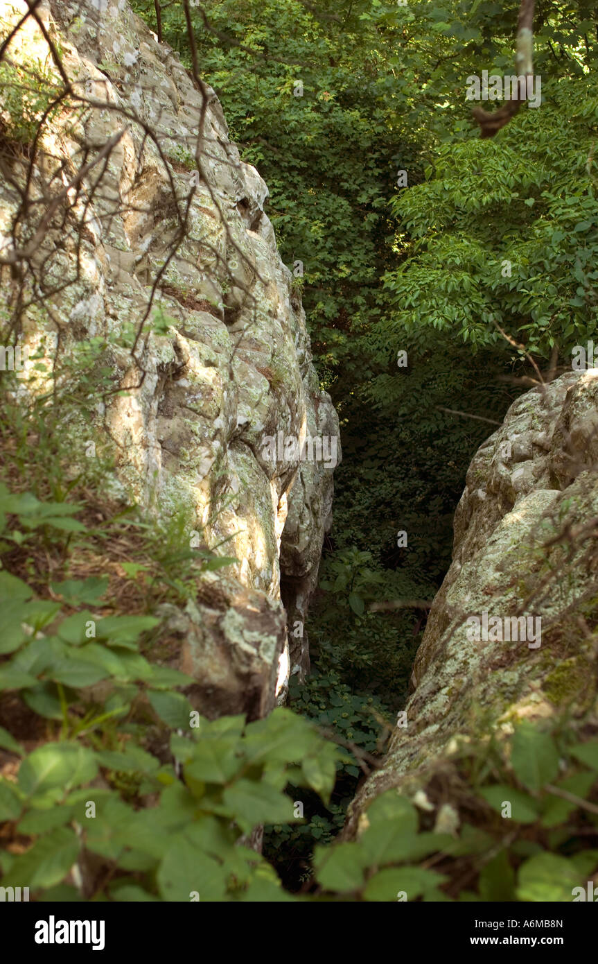 Sandstone bluffs in giant city hi-res stock photography and images - Alamy