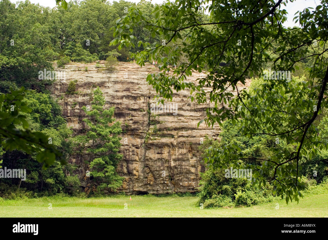 Sandstone bluffs in giant city hi-res stock photography and images - Alamy