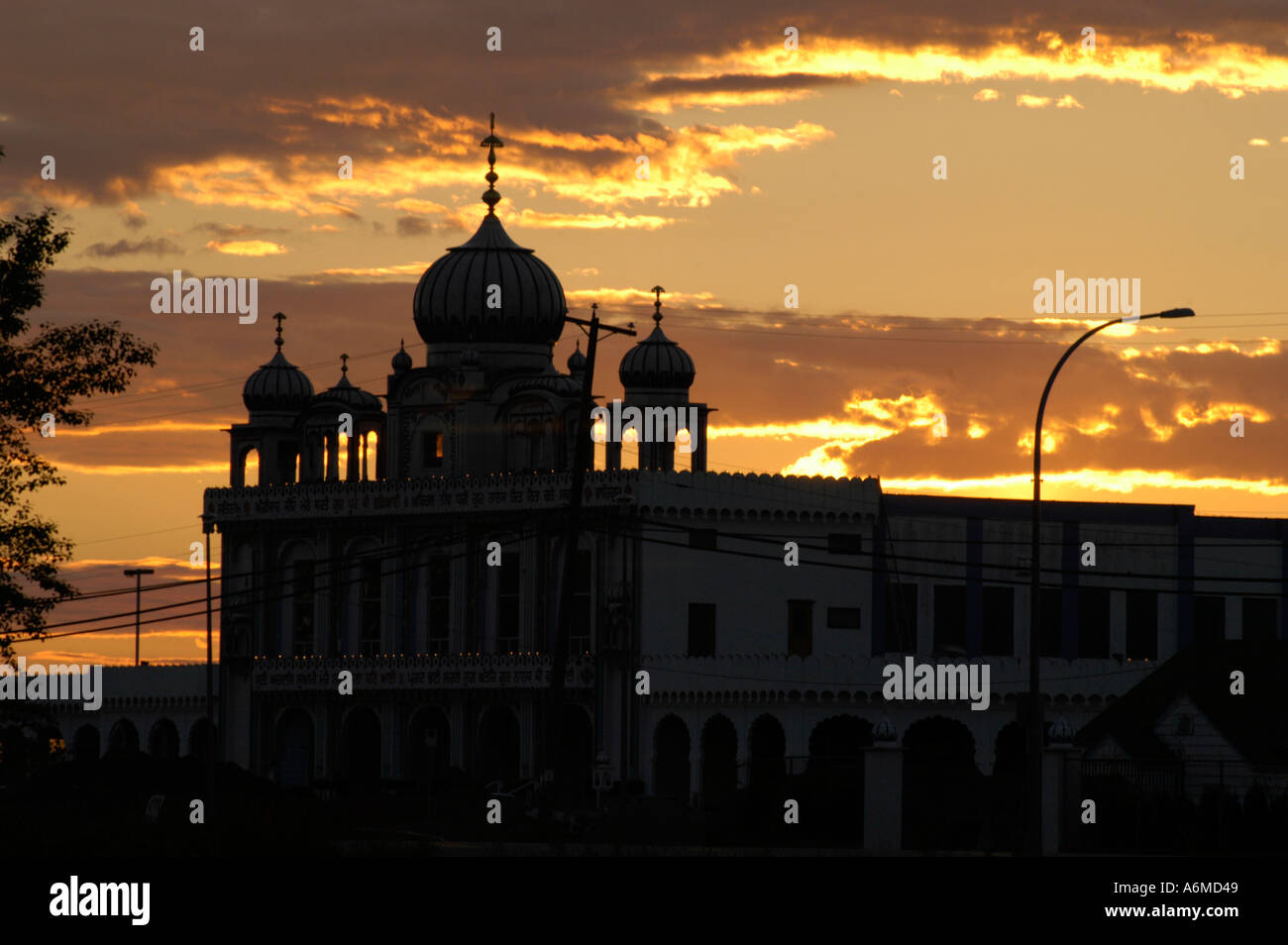 TEMPLE AND OPEN SKY Stock Photo - Alamy