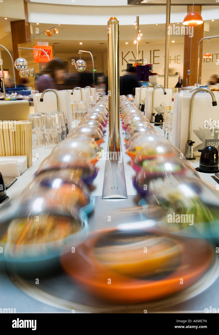 Moving sushi restaurant hi-res stock photography and images - Alamy