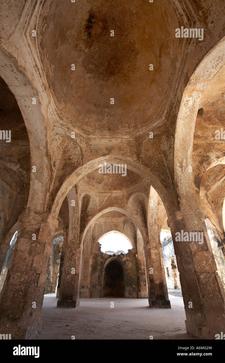 Mosque on Kilwa Kisiwani, Tanzania Stock Photo - Alamy