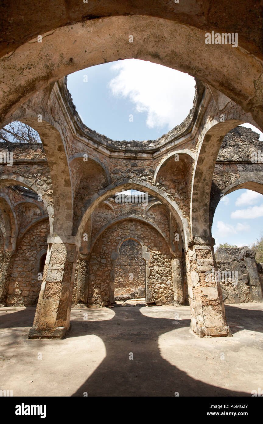 Mosque on Kilwa Kisiwani, Tanzania Stock Photo - Alamy