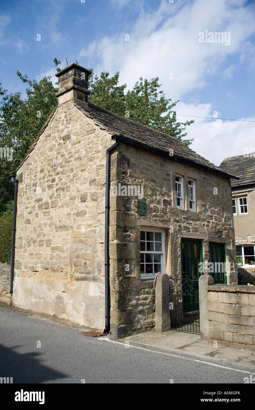 Merrill Cottage in Eyam, Derbyshire, England Stock Photo - Alamy