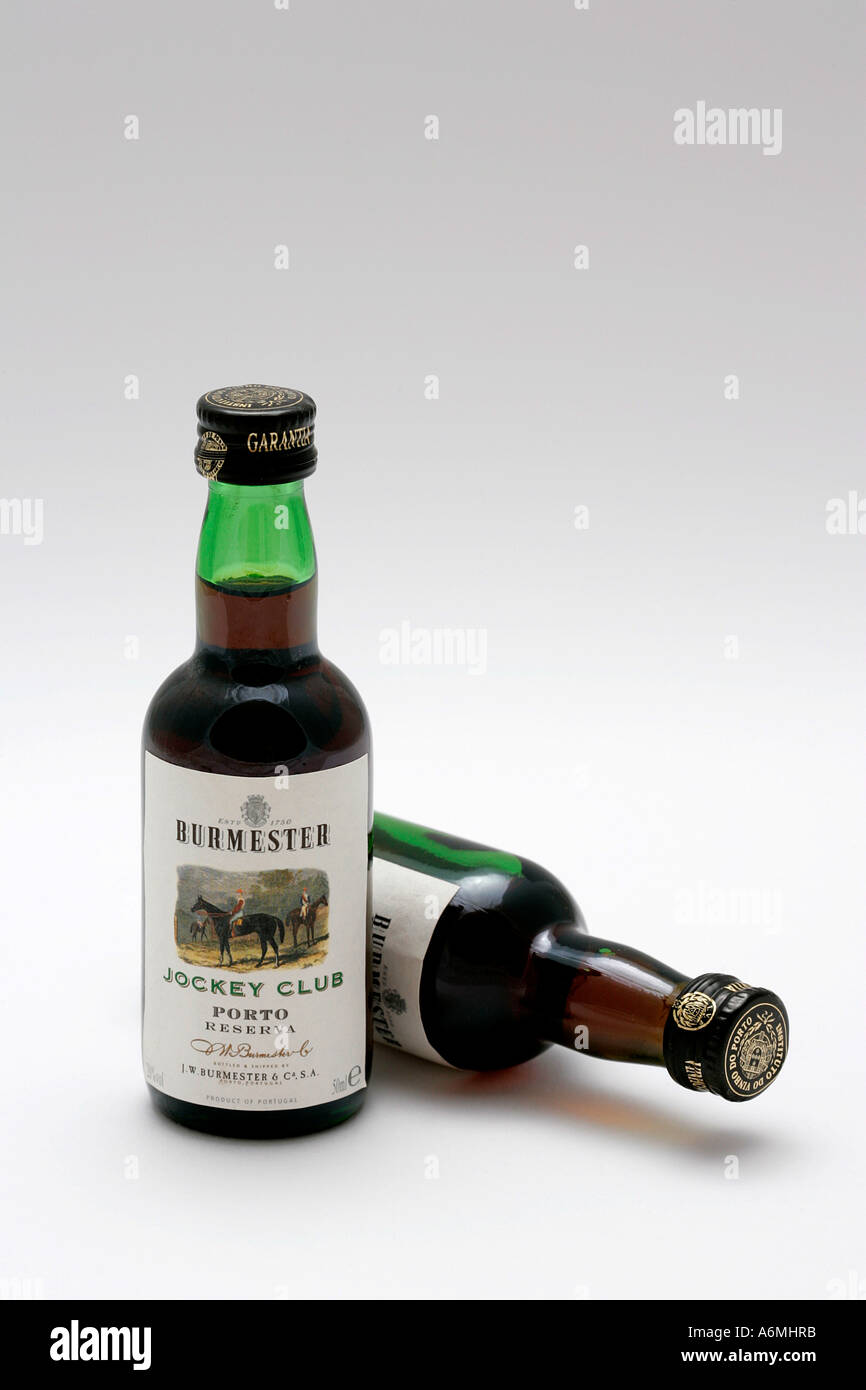 Burmester logo hi-res stock photography and images - Alamy