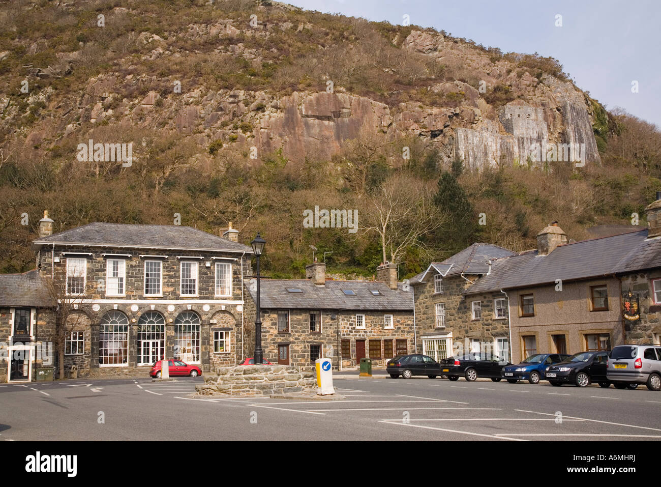 Buildings round village Square in "Church Street" with crags beyond ...