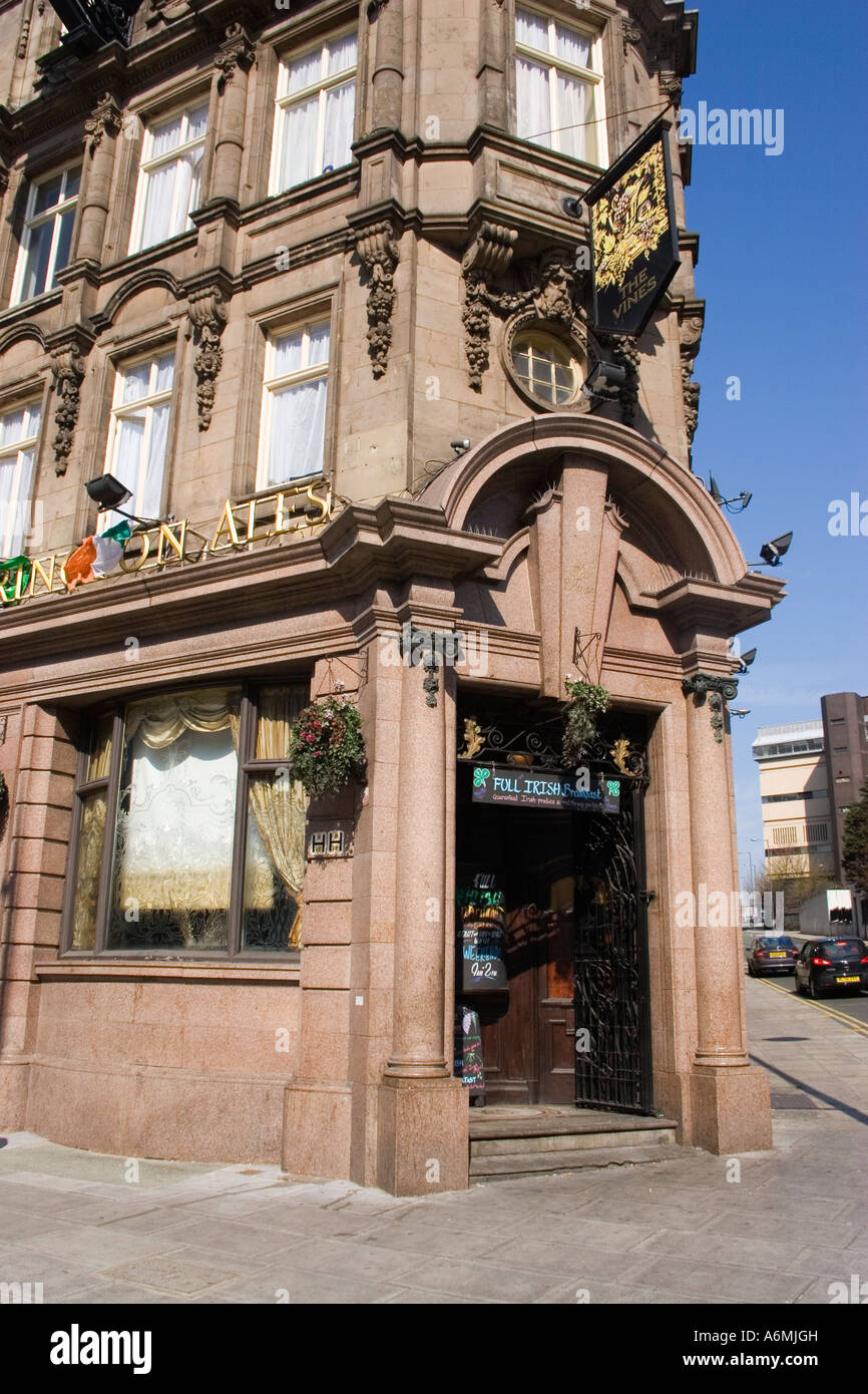 The vines pub liverpool hi-res stock photography and images - Alamy