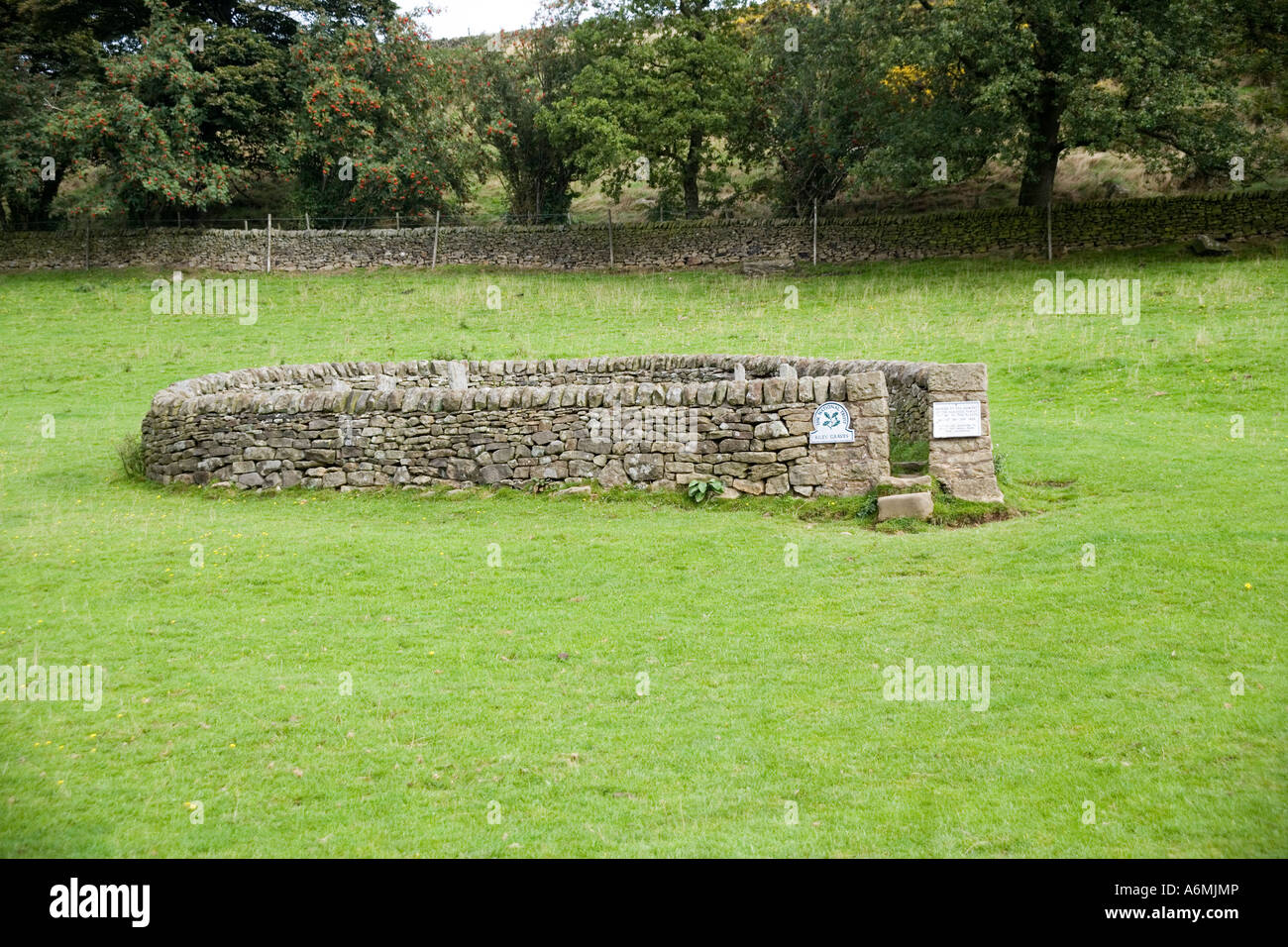 Riley graves hancock family eyam hi-res stock photography and images ...