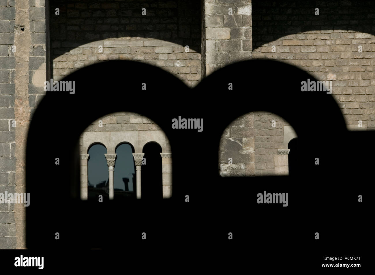 Windows of Palau Reial seen through contemporary sculpture Placa del ...