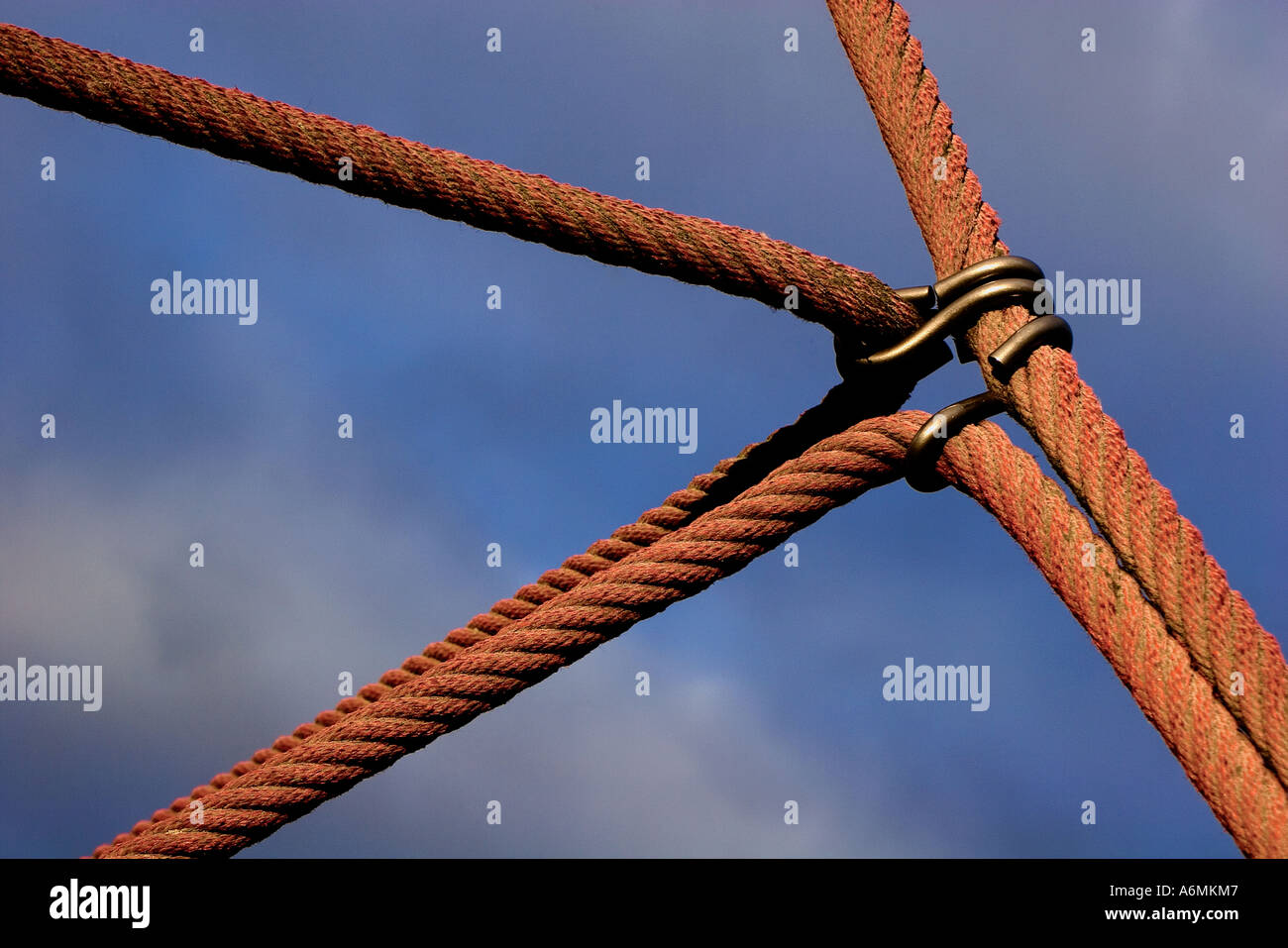Ropes playground hi-res stock photography and images - Alamy
