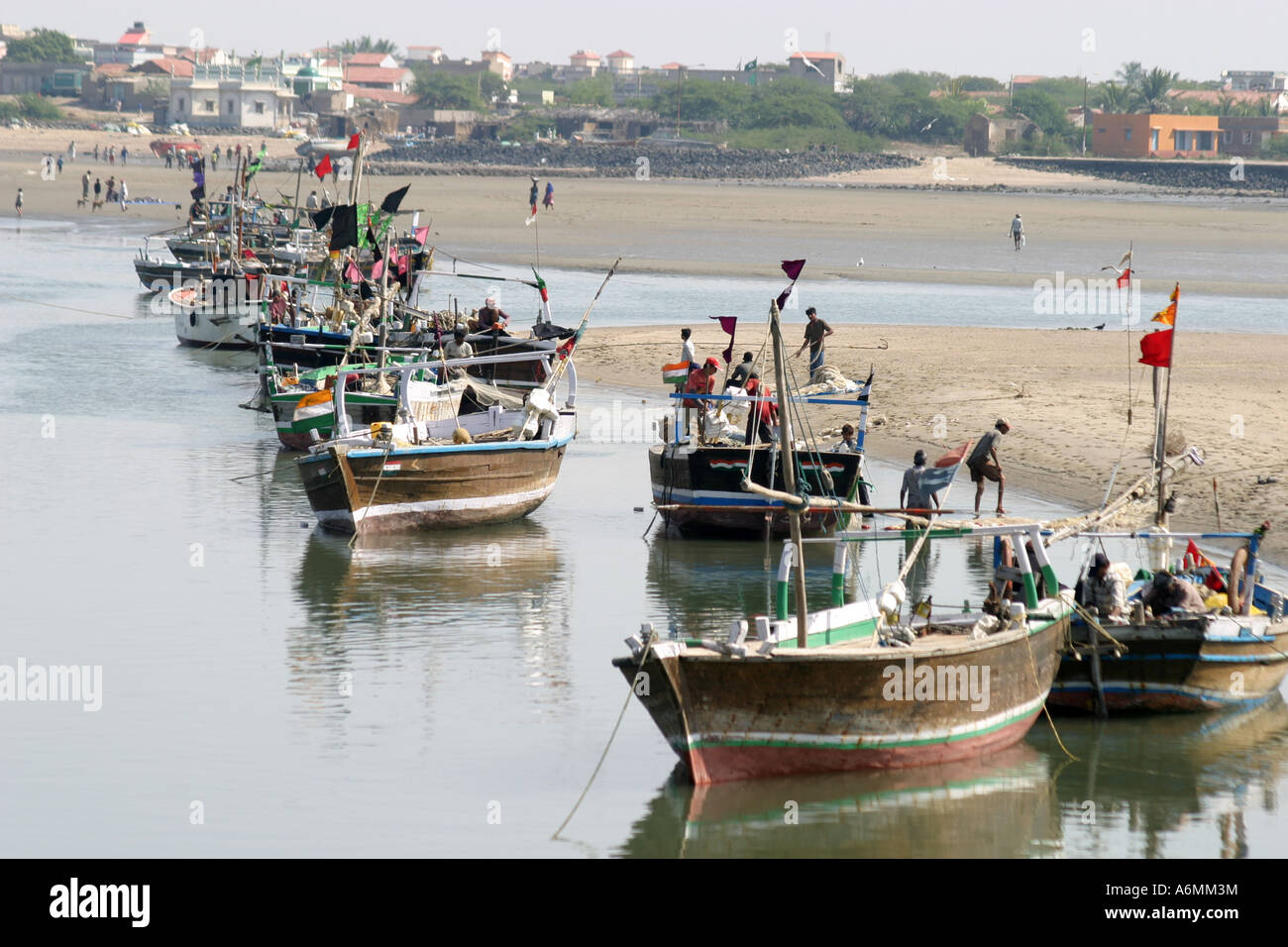 Mandivi fishing fleet in port at low tide,Bhuj,Gujarat,India Stock ...