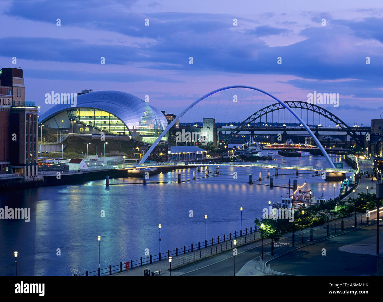 The Sage Centre & Gateshead Quays, Tyne & Wear Stock Photo - Alamy