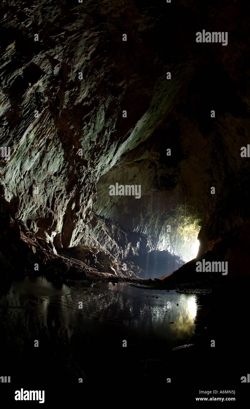 The largest underground passage in the world called Deer Cave Stock ...