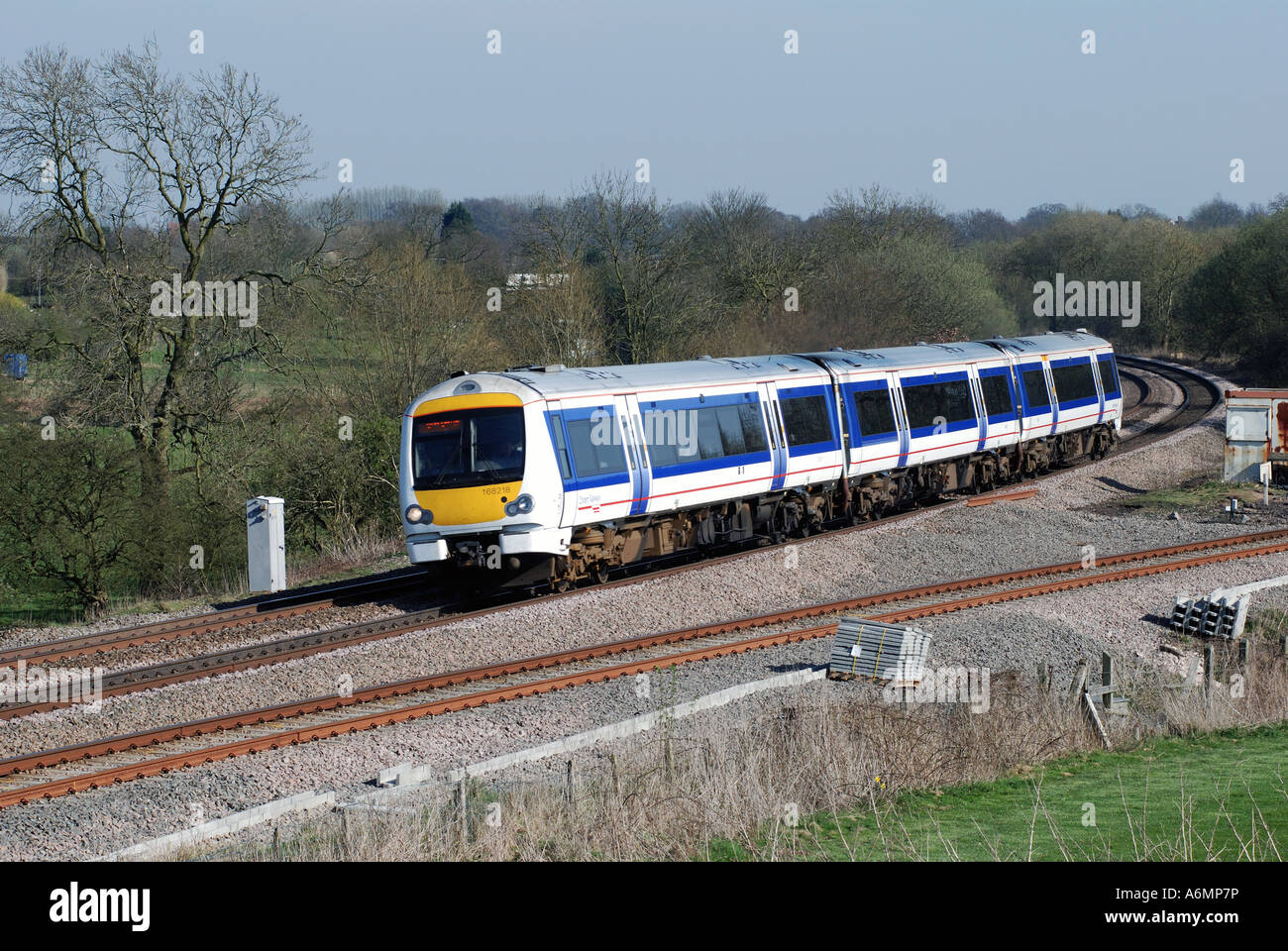Chiltern Railways diesel train at Hatton North Junction, Warwickshire ...