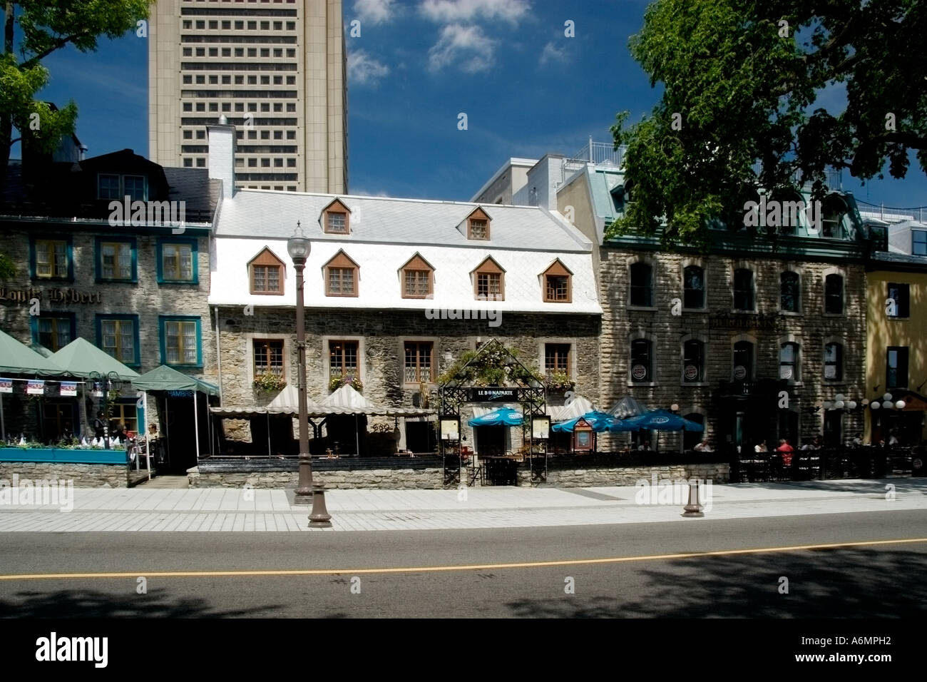 Restaurant grande allée in quebec hi-res stock photography and images ...