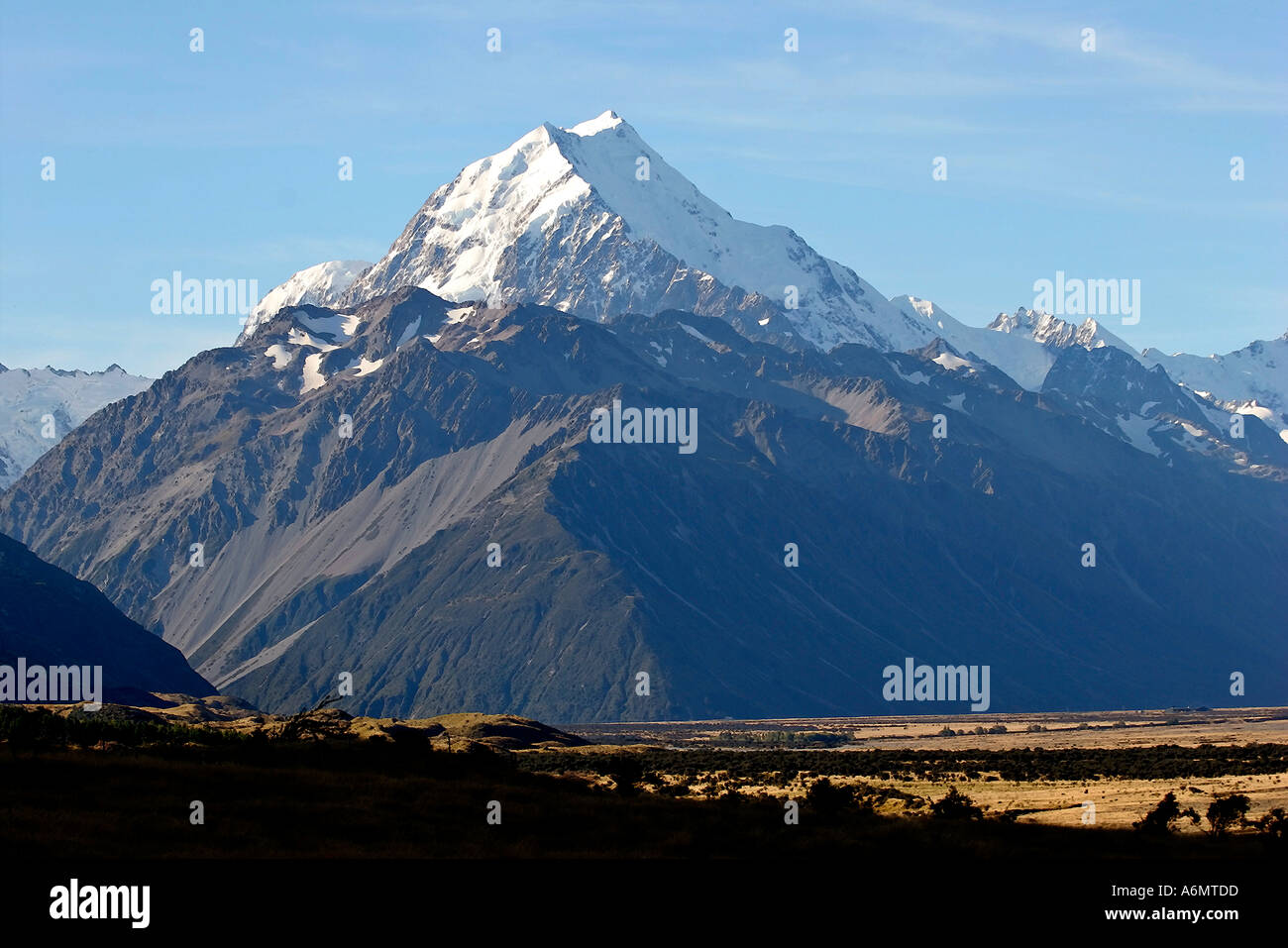 Mount Cook Range in Southern Alps in scenic New Zealand Stock Photo - Alamy
