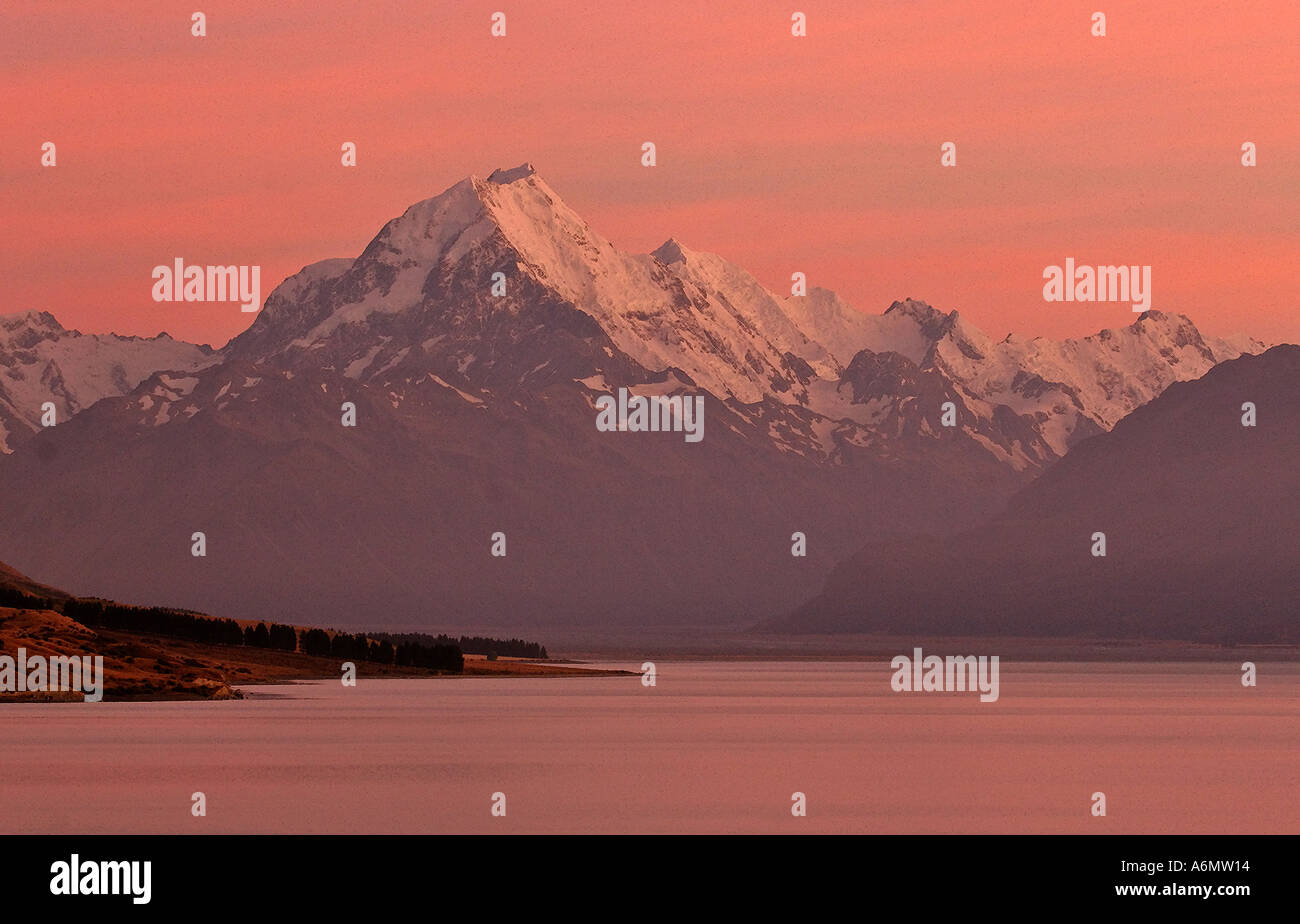 Mount Cook Range in Southern Alps in scenic New Zealand Stock Photo - Alamy