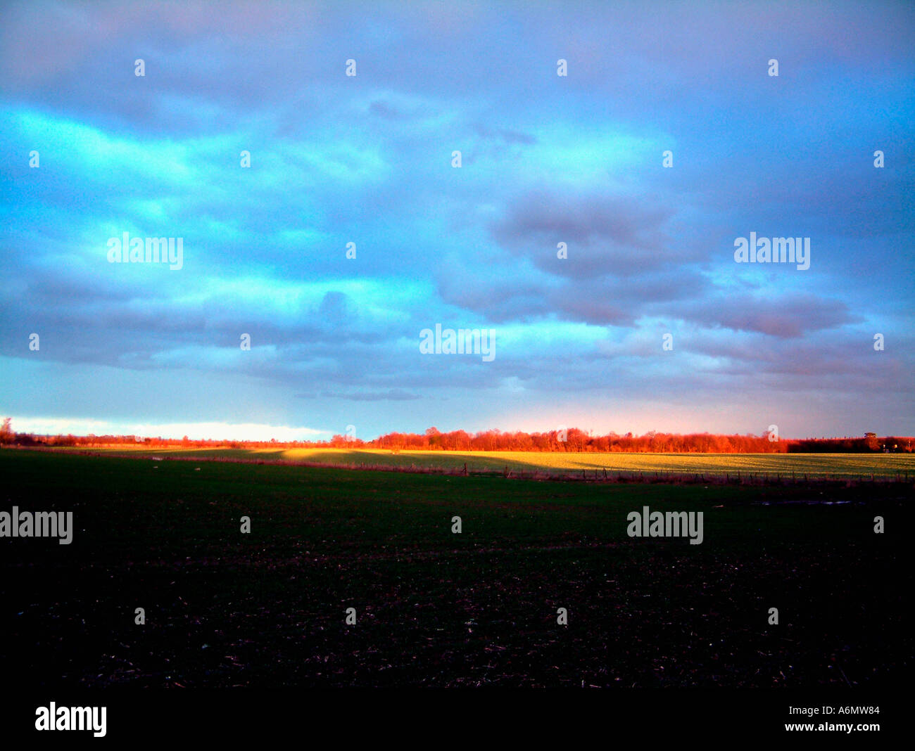 Kentish silhouette hi-res stock photography and images - Alamy
