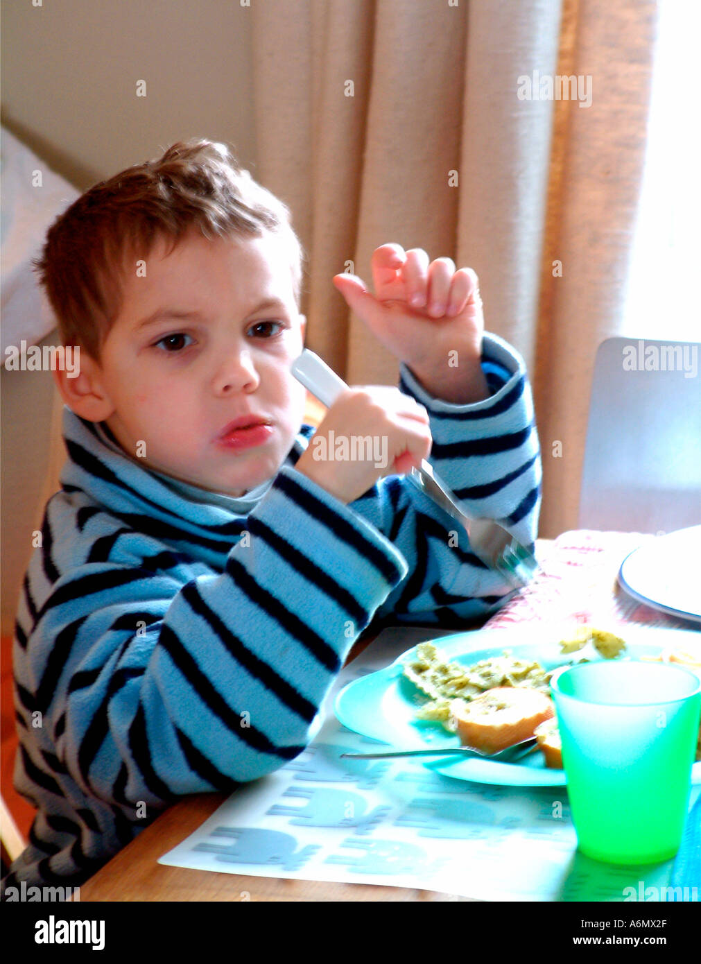 Nutrition hungry hunger meal lunch supper hi-res stock photography and ...