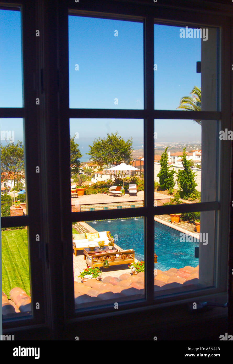 window view of backyard Stock Photo - Alamy