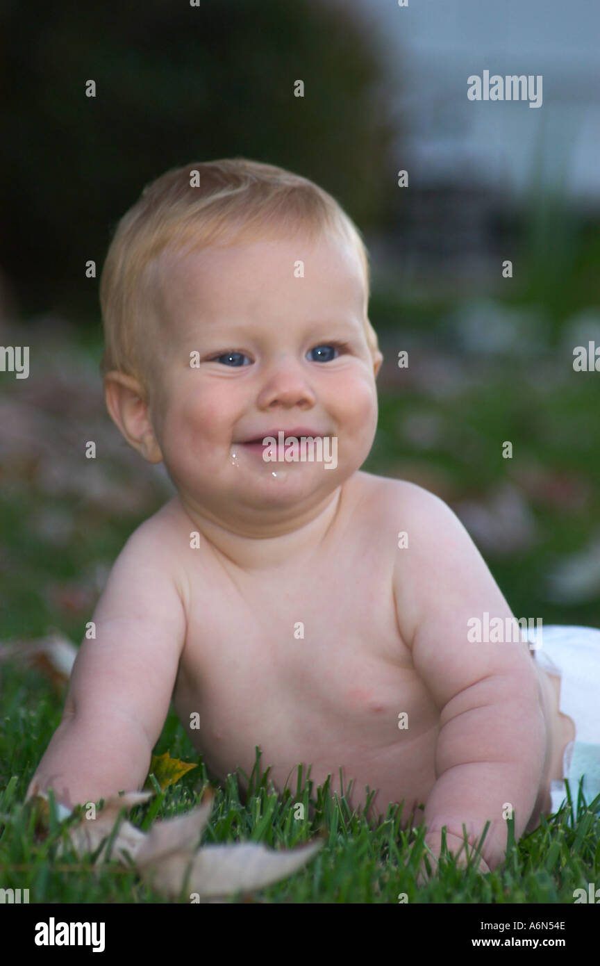 Chirpy faces hi-res stock photography and images - Alamy