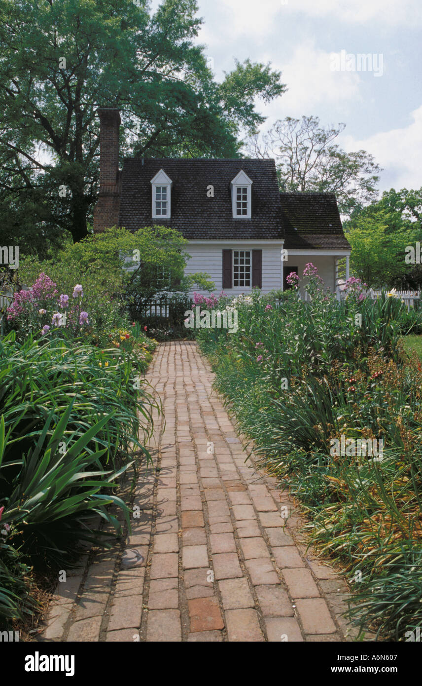 Colonial Garden, Colonial Williamsburg, Virginia Stock Photo - Alamy