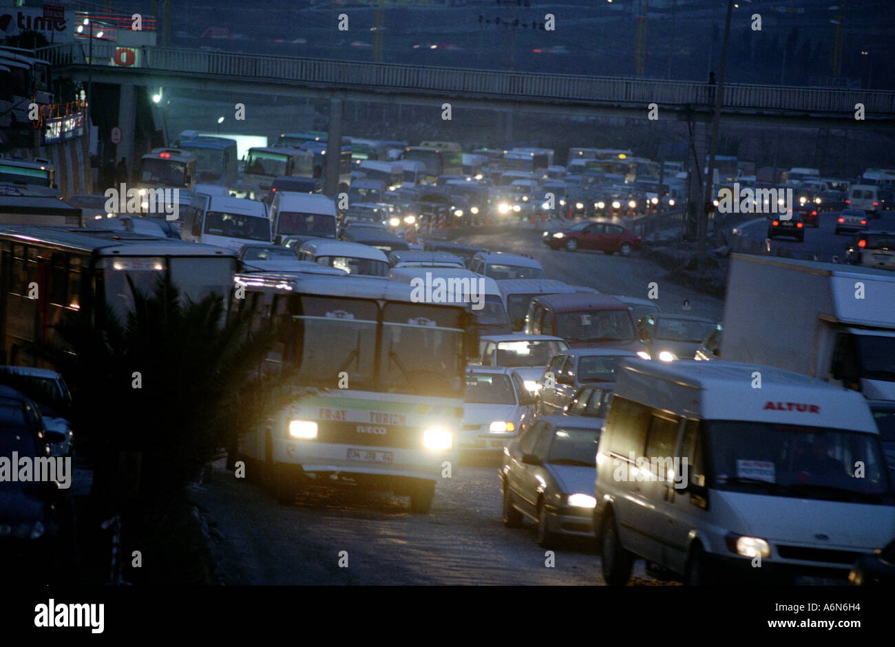 TURKEY HEAVY TRAFFIC IN ISTANBUL 2006 Stock Photo - Alamy