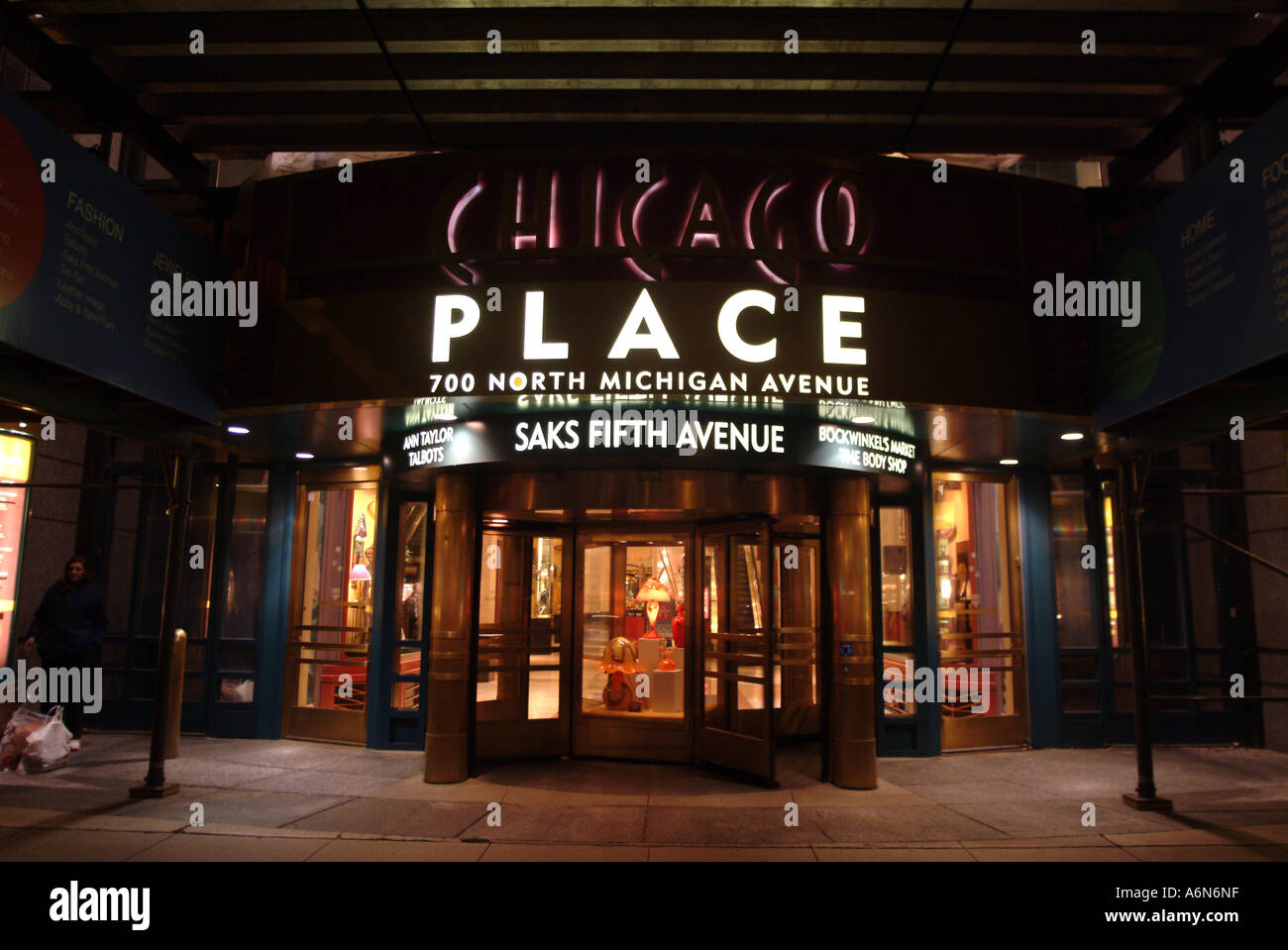 Chicago streets home hi-res stock photography and images - Alamy