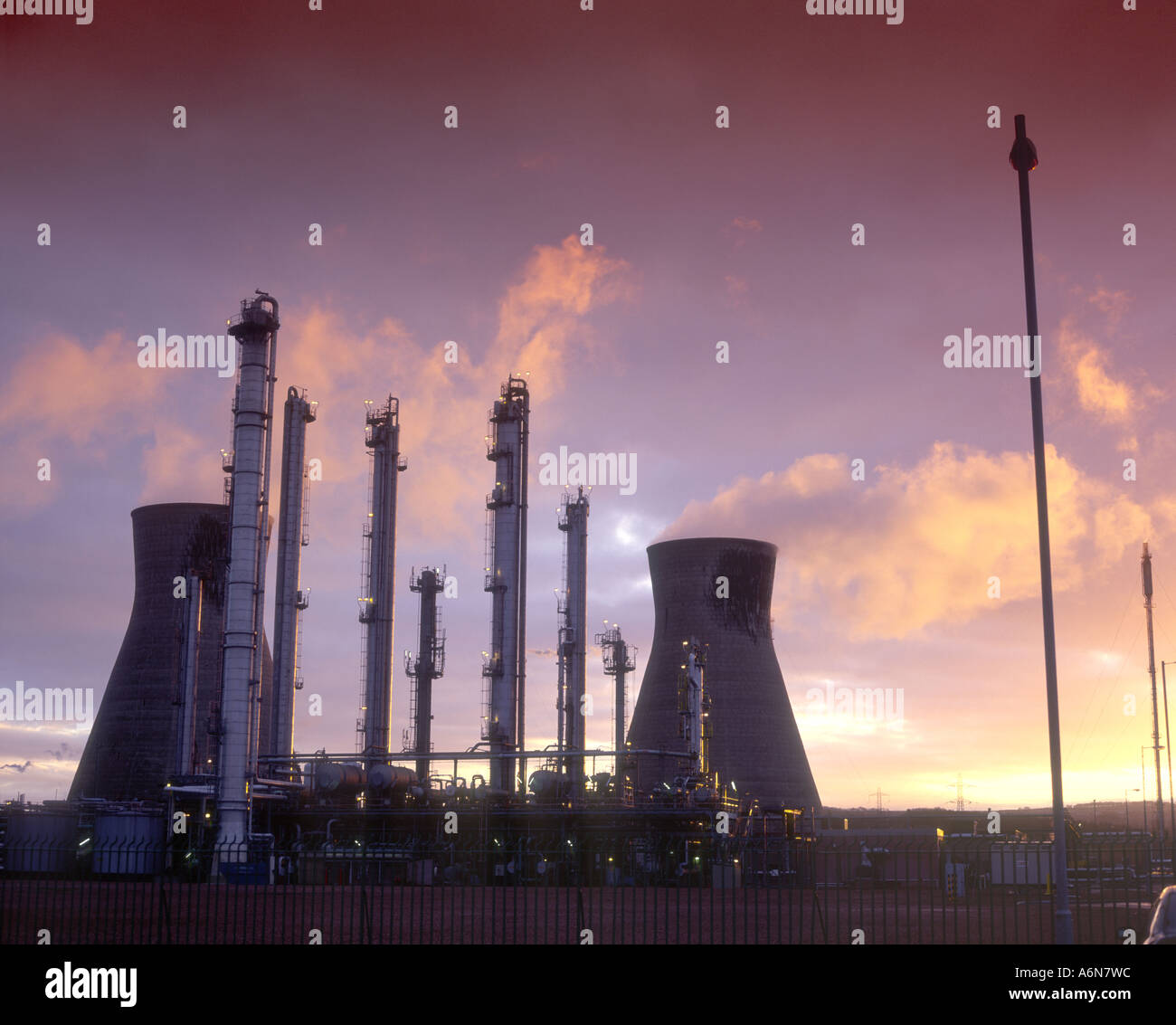 BP Petro Chemical Refinery at Grangemouth Stock Photo - Alamy