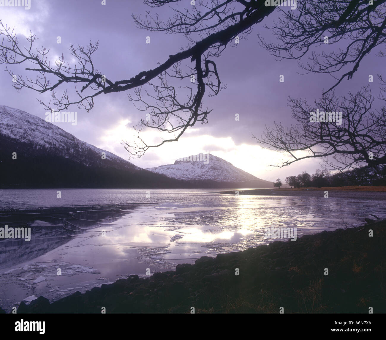 Loch laggan castle scottish highlands hi-res stock photography and ...