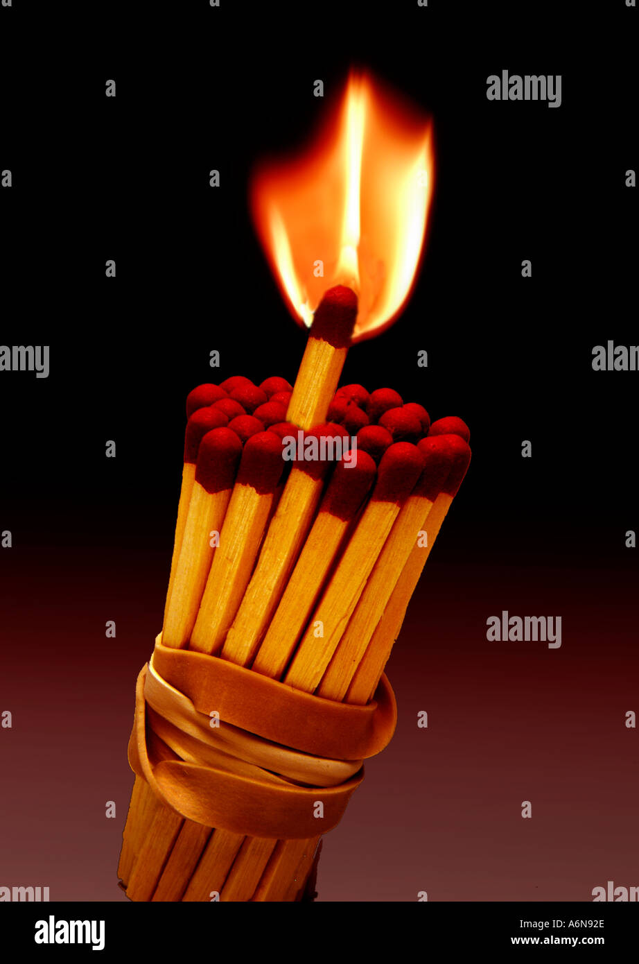 Burning bundle of matches Stock Photo - Alamy
