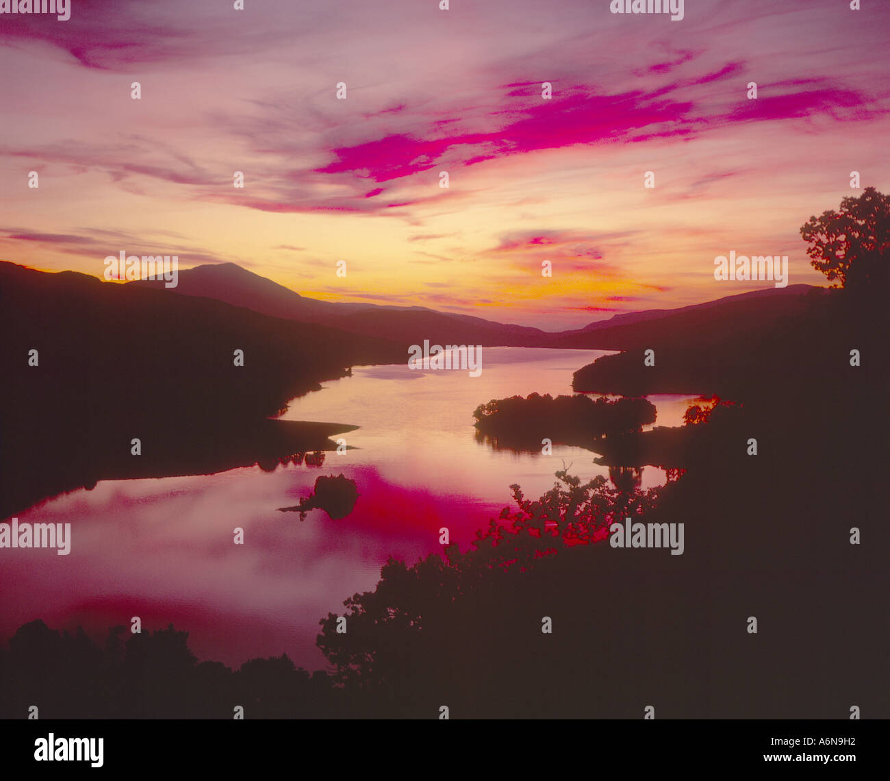 Loch tummel at sunset hi-res stock photography and images - Alamy