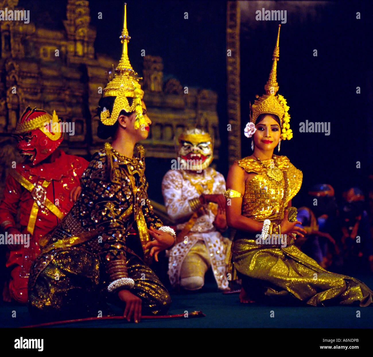 khmer dance performance in Phnom Penh Cambodia Stock Photo - Alamy