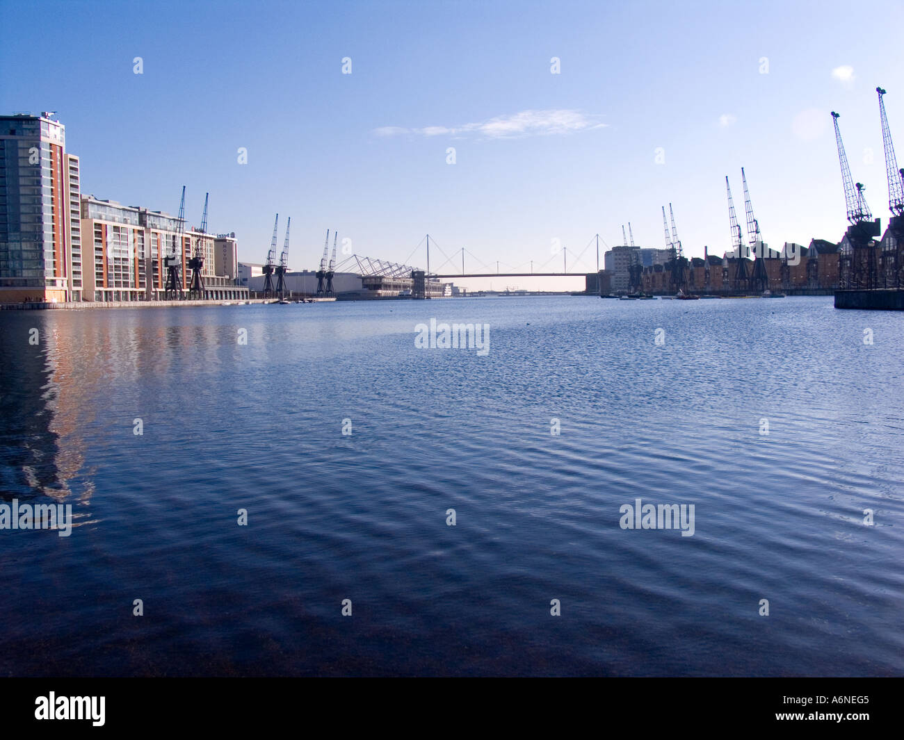 Medieval london port hi-res stock photography and images - Alamy