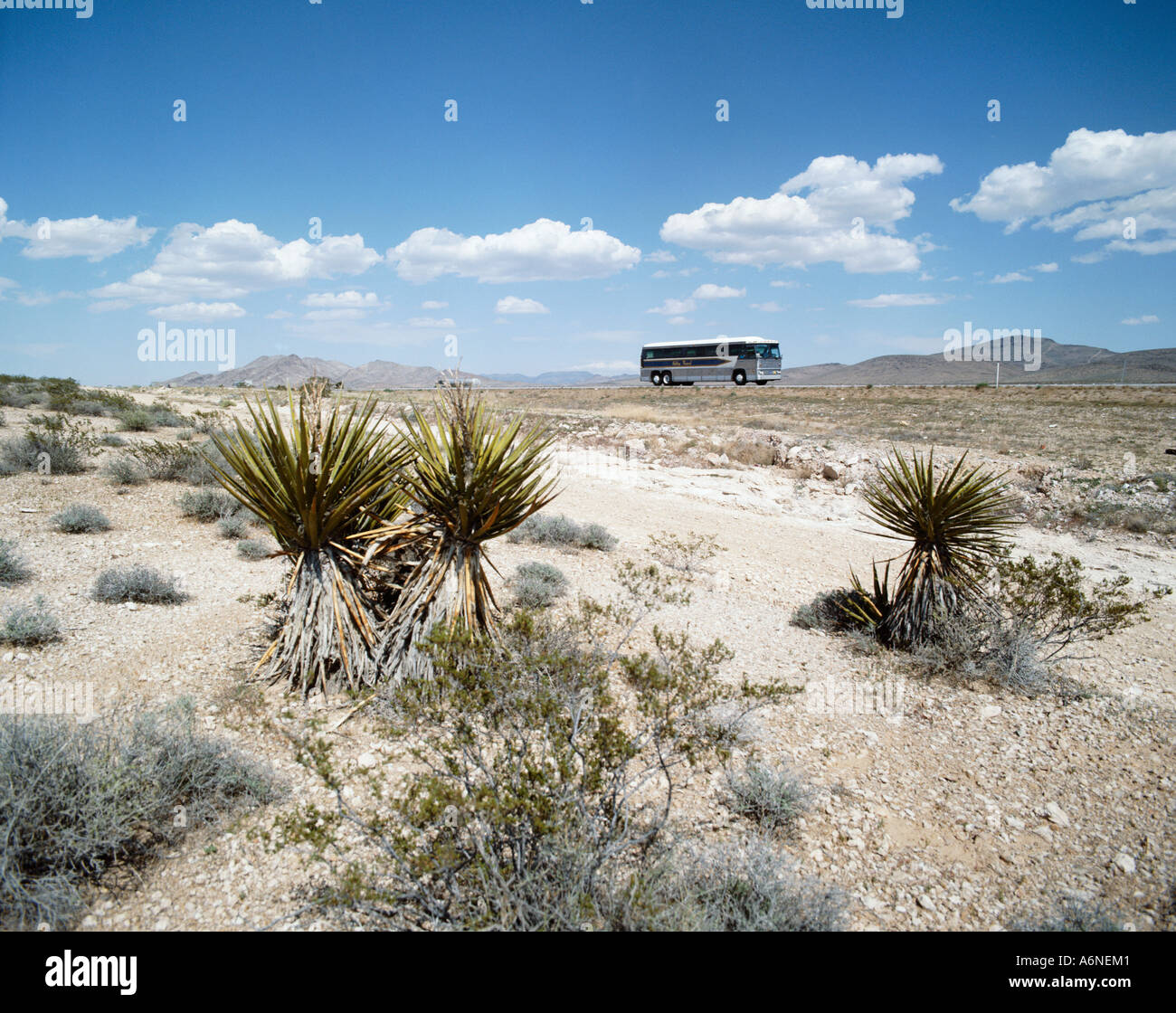 USA CALIFORNIA MOJAVE DESERT AND INTERSTATE 15 Stock Photo - Alamy