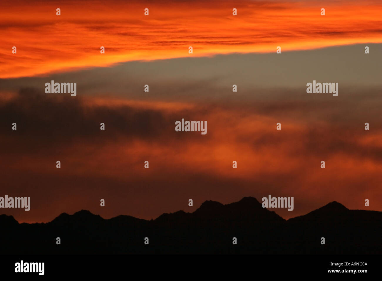 Gorgeous sunrise over Mount Cook Range in scenic New Zealand Stock ...