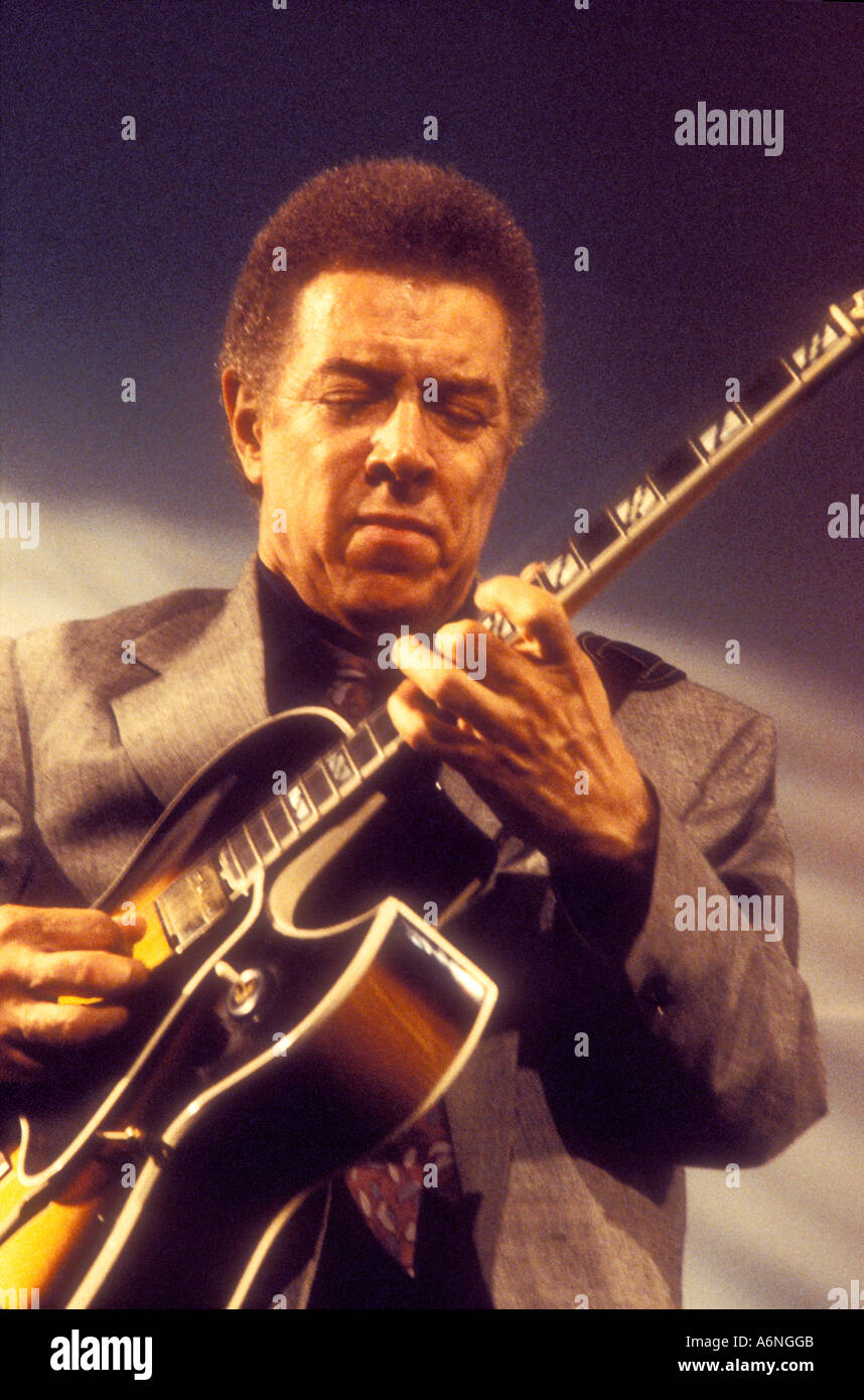 Kenny Burrell jazz guitar giant , live at Brecon Jazz Festival Stock ...