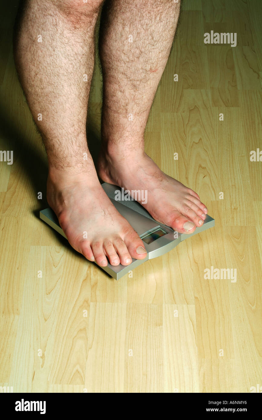 Underweight man hi-res stock photography and images - Alamy