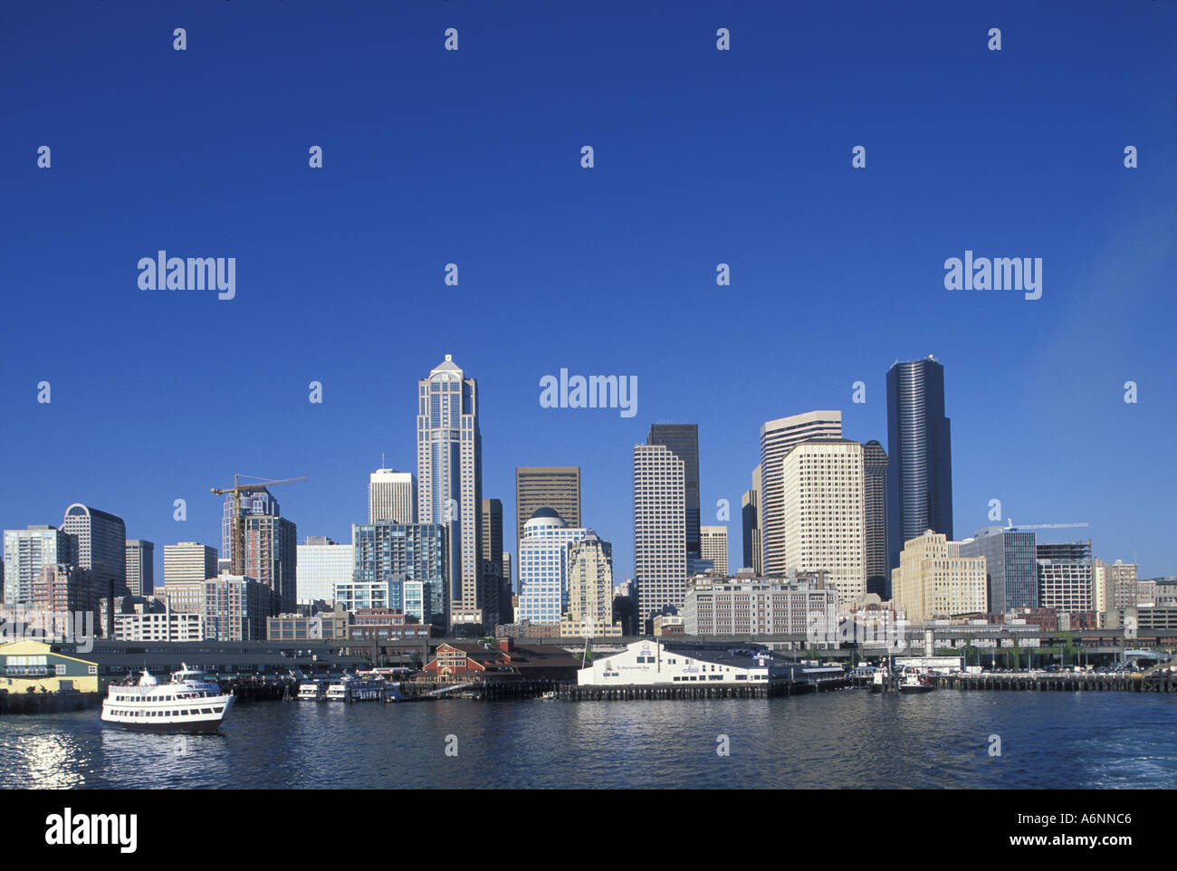 Sunny day seattle skyline from hi-res stock photography and images - Alamy