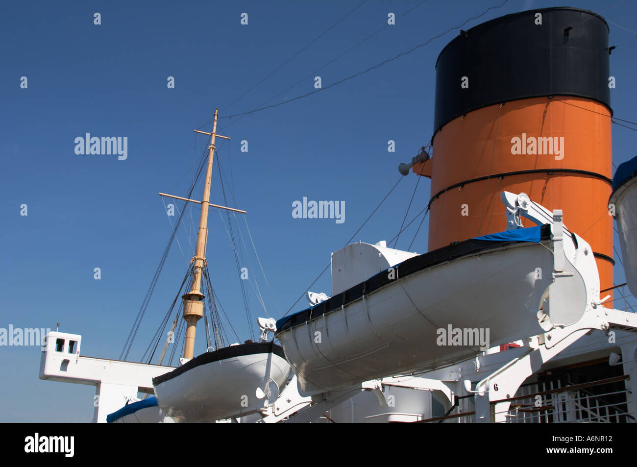 The Queen Mary in Long Beach ocean liner turned historic attraction ...