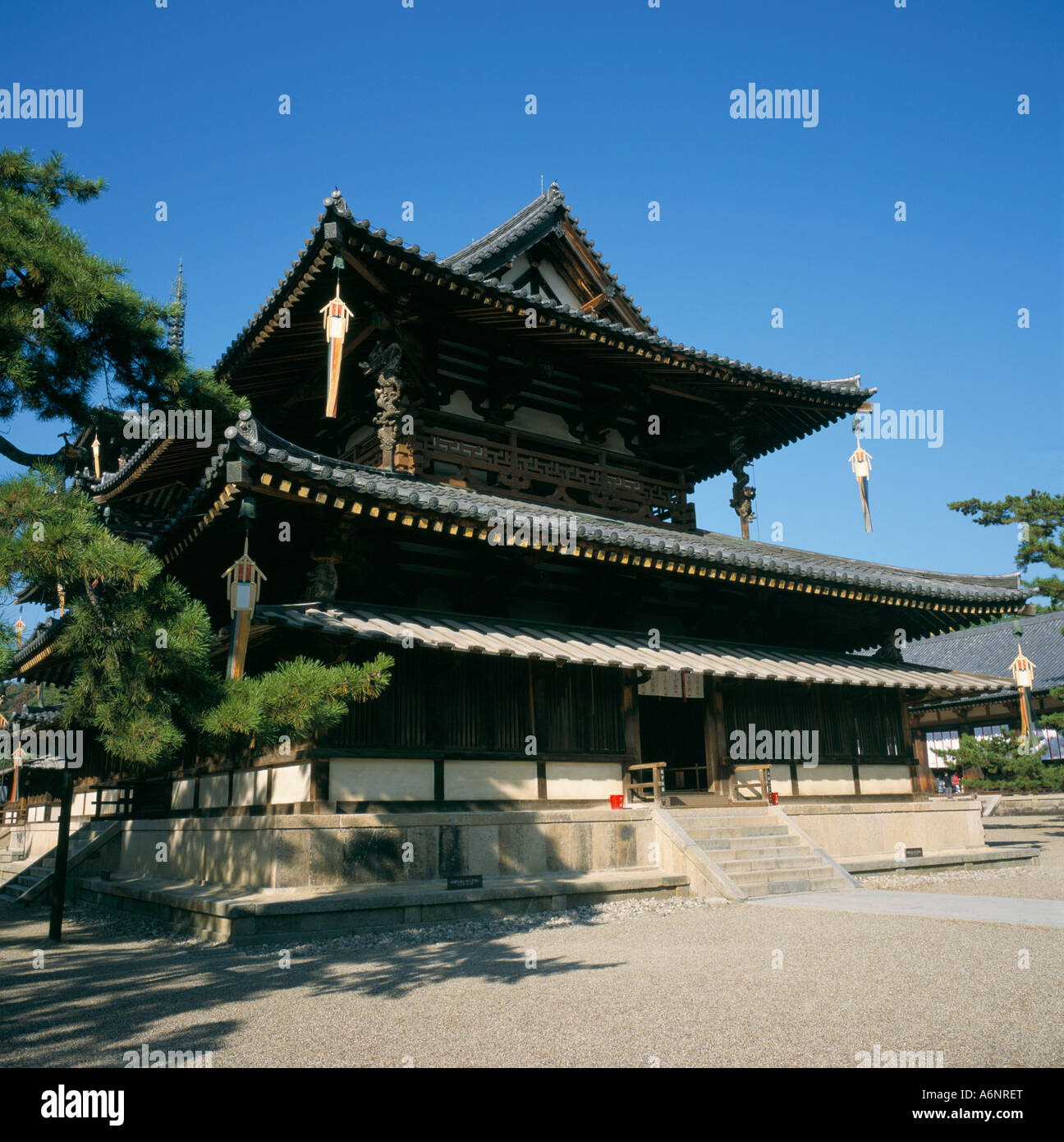 Kondo hall dating from 670 oldest wooden building in Japan Horyu ji ...