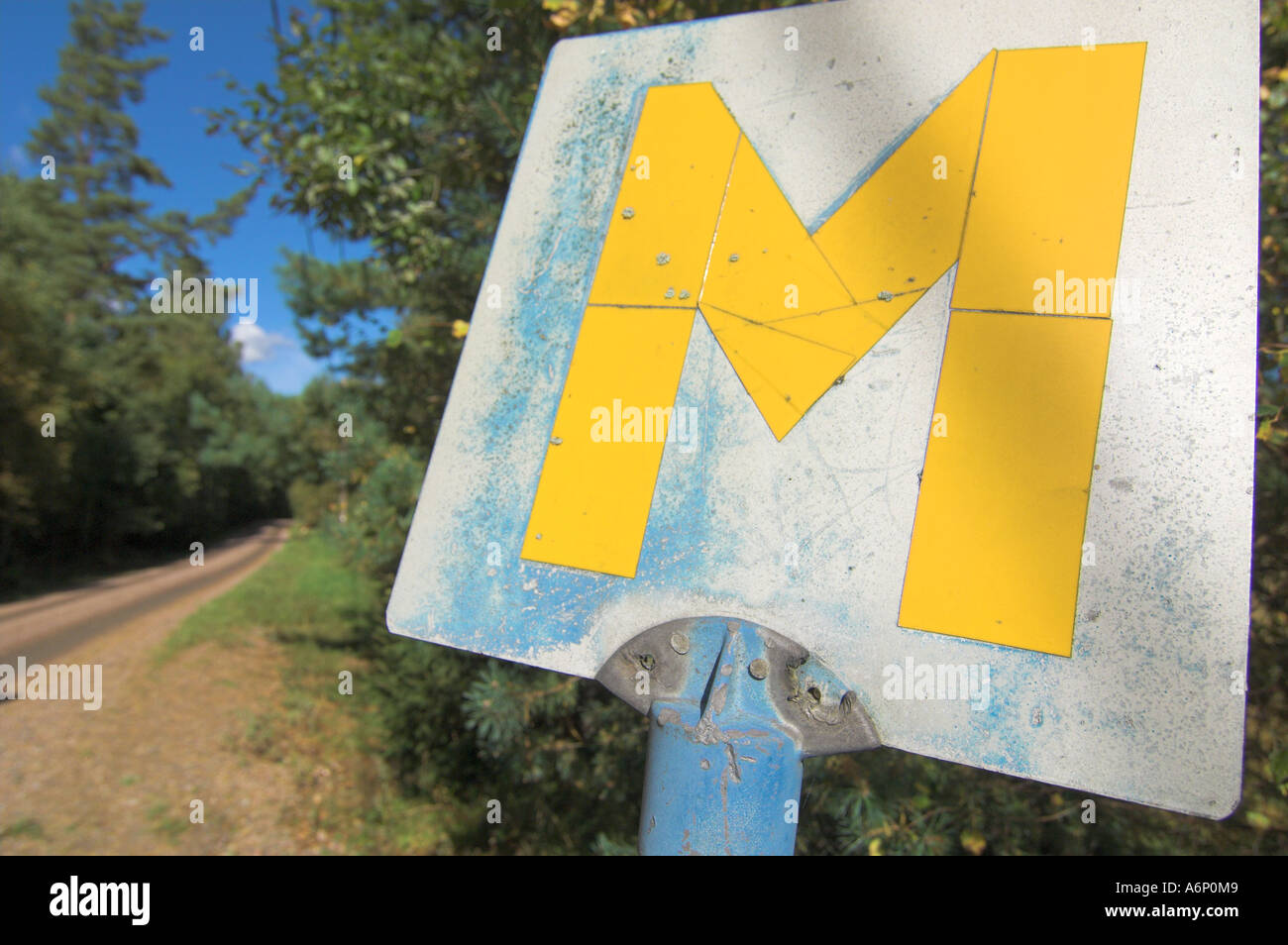 A vehicle passing place sign. Sweden Stock Photo - Alamy
