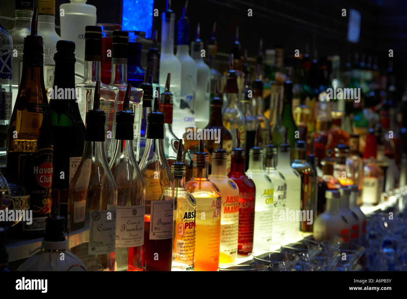 Back bar hi-res stock photography and images - Alamy
