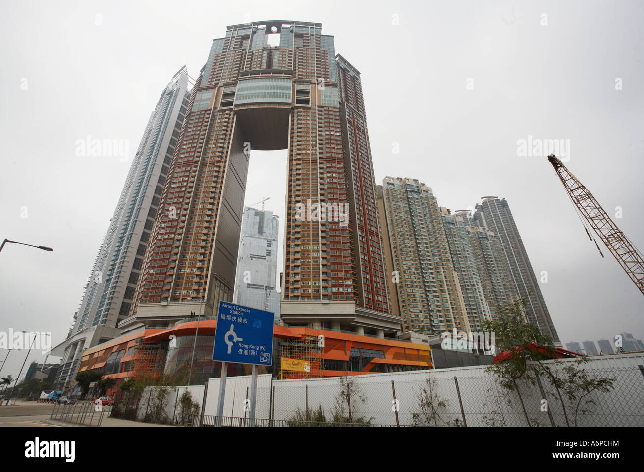 Storey skyscraper hi-res stock photography and images - Alamy