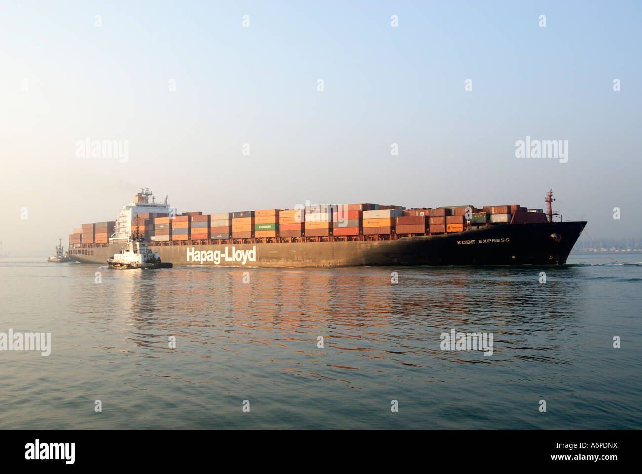 Hapag Lloyds vessel Kobe Express 53523 grt entering Southampton in ...